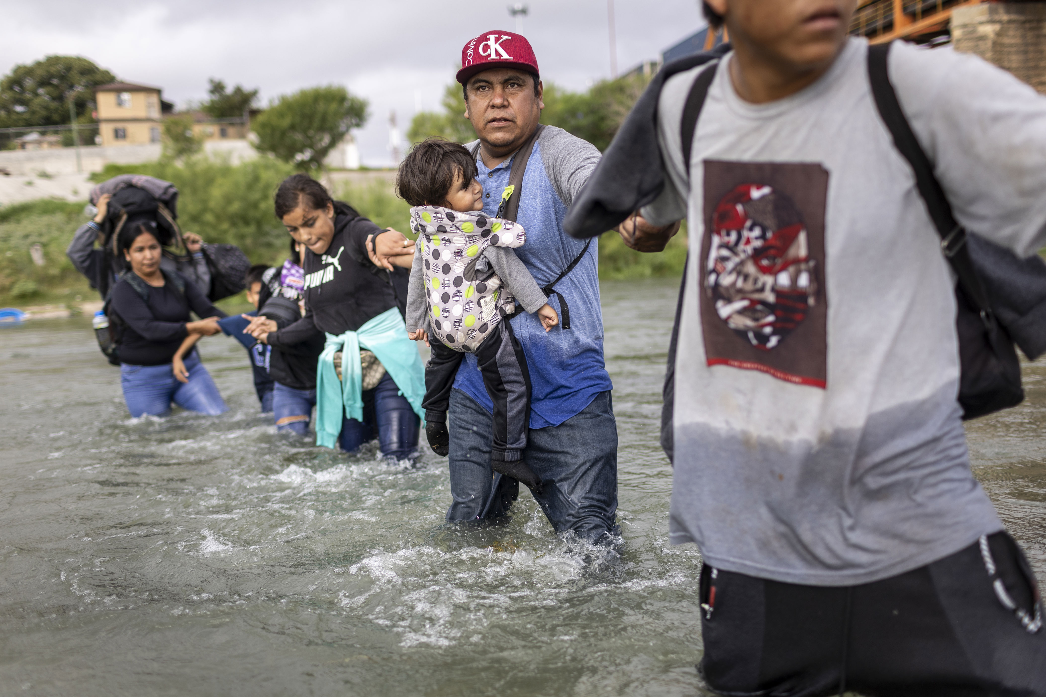 Departamento De Justicia Demandará A Texas Si Entra En Vigor La Ley Sb4