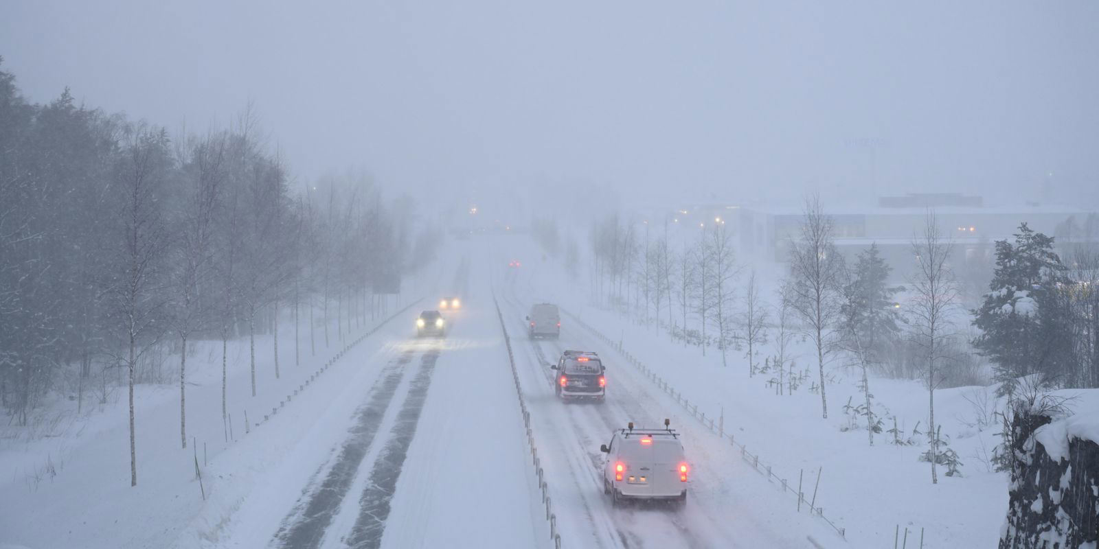 Smhi Varnar För ”kraftigt Snöfall” I Jultrafiken