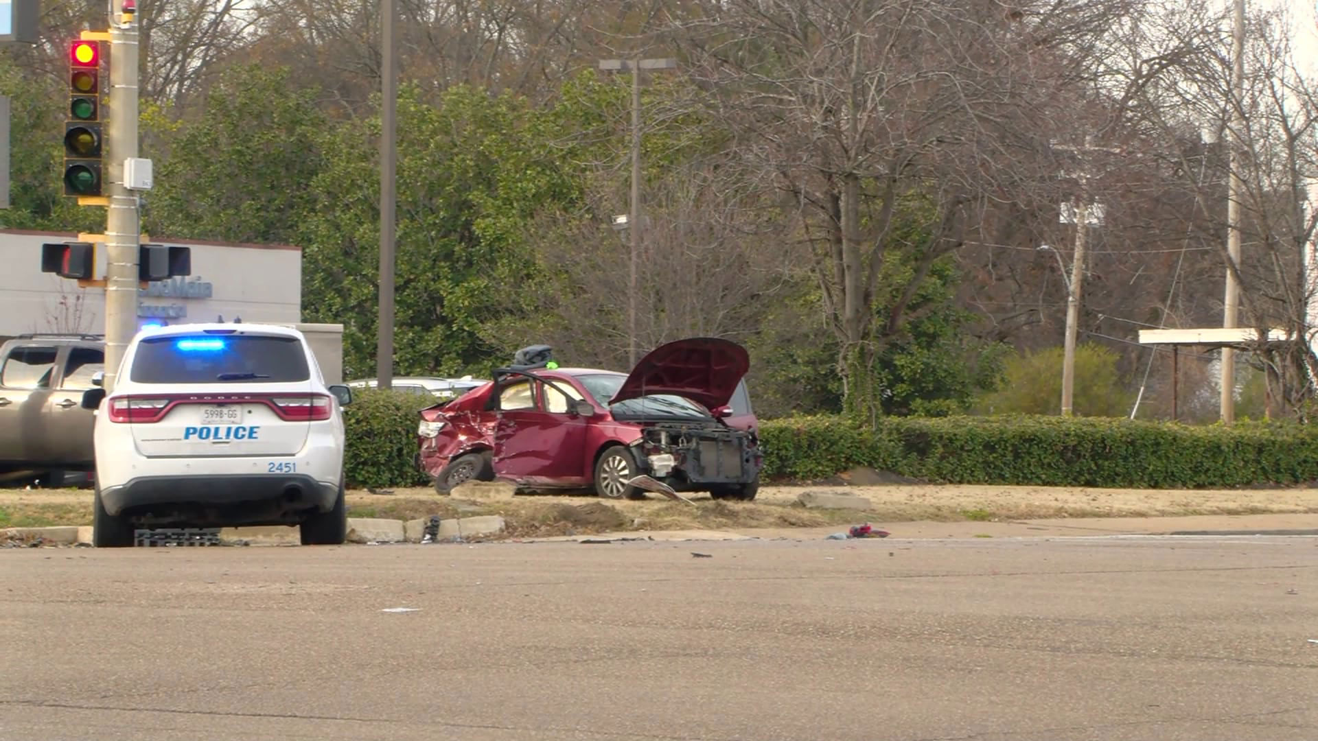 2 Teens Arrested After Crashing Stolen Car During Police Chase Mpd Says