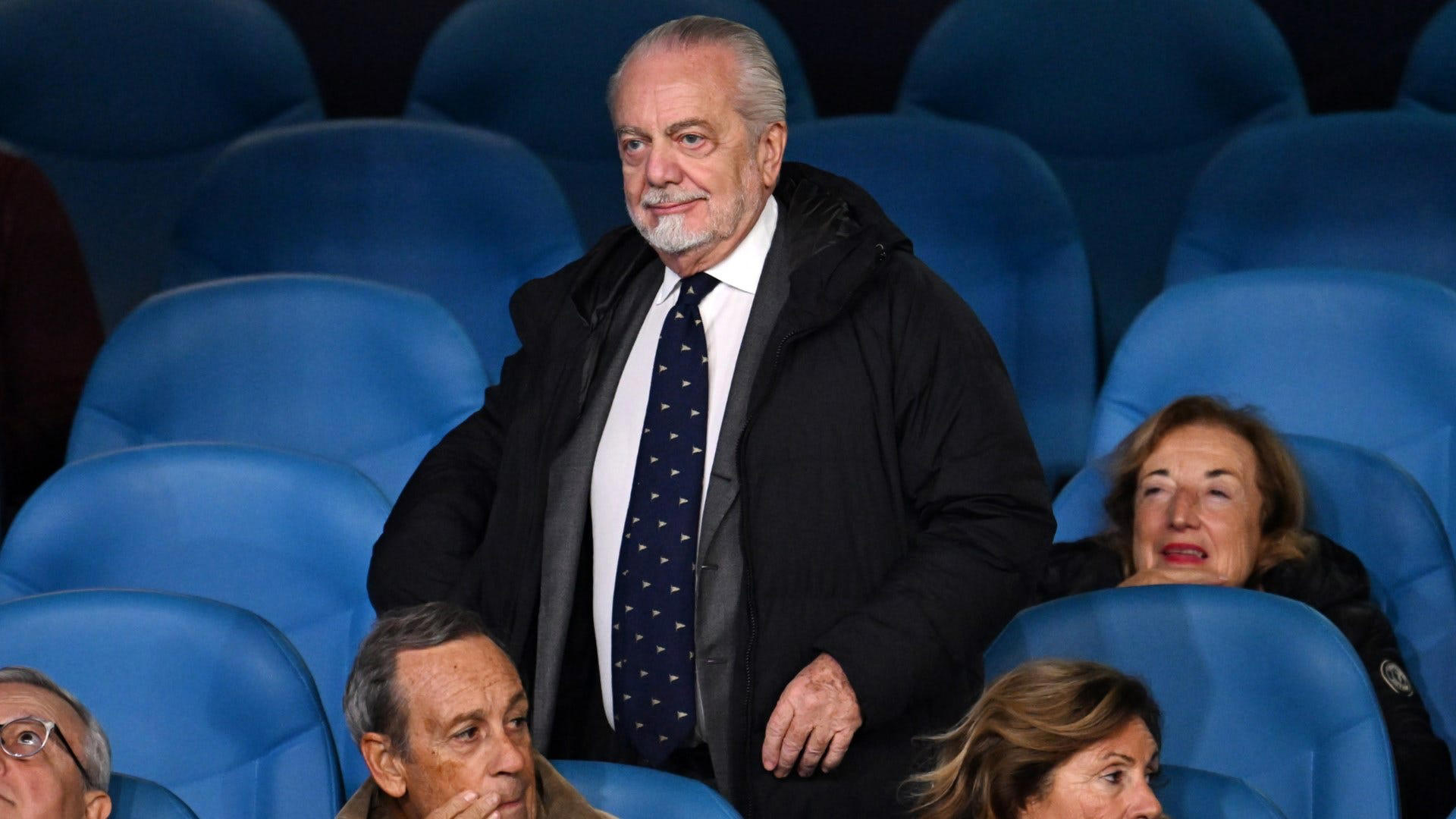 Naples La Grosse Punition Du Président De Laurentiis Après Une