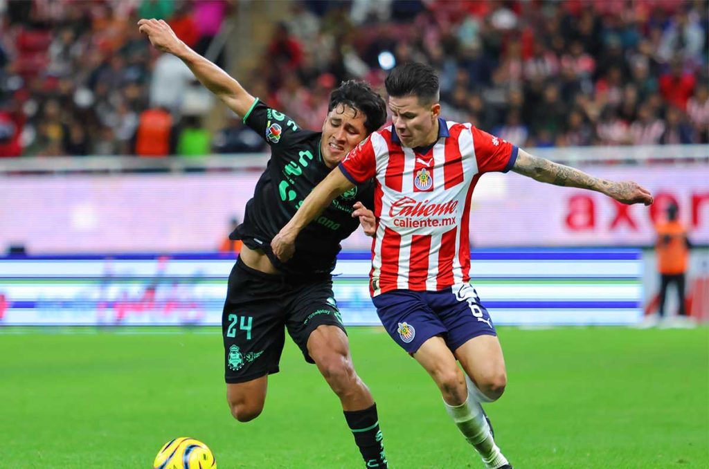 Con Todo En Contra Chivas Rescata El Empate Ante Santos Laguna