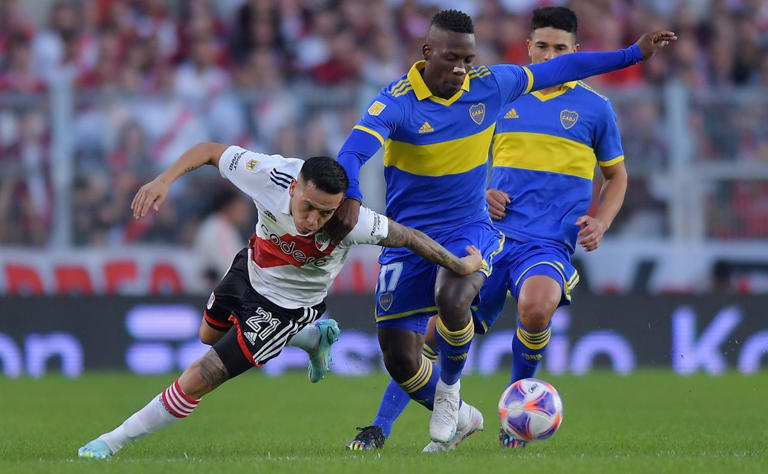 Con Dos Jugadores De Boca Y Uno De River El Equipo Ideal De América