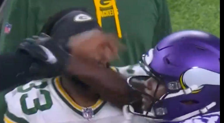 Aaron Jones Punched In Face During Postgame Brawl After Packers Win