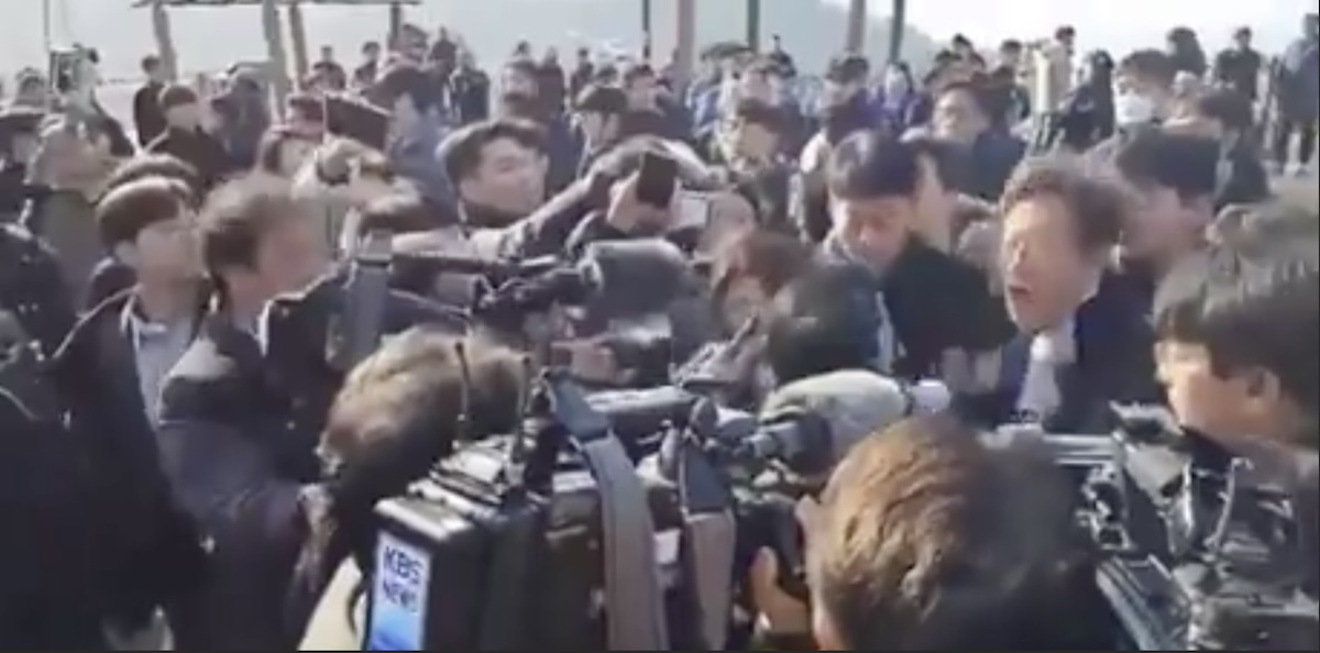 Video Shows Moment South Korean Opposition Leader Is Stabbed In The