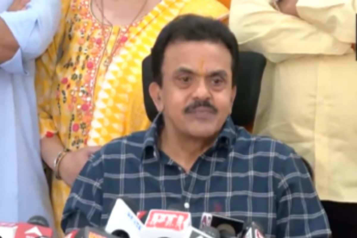 Expelled Congress Leader Sanjay Nirupam Set To Join Alma Mater Shiv