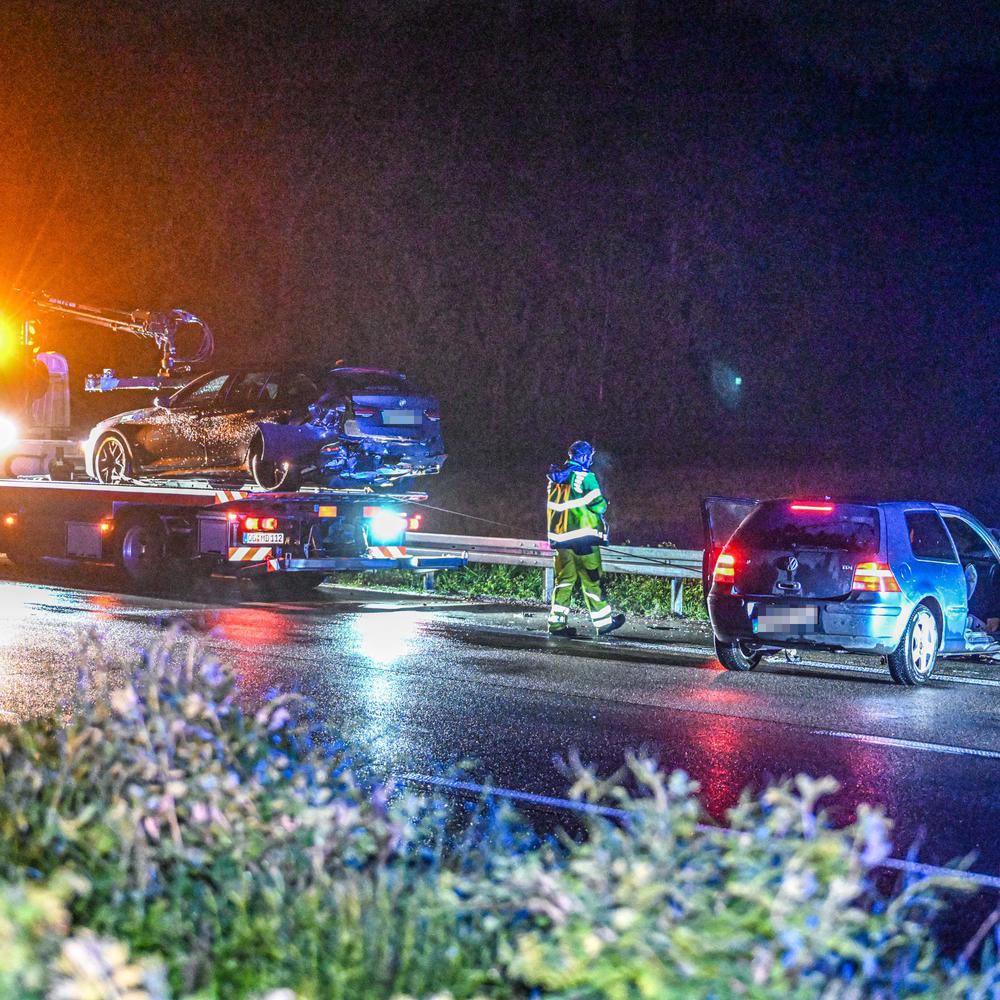 Massenkarambolage Mit Neun Verletzten In Nrw Hagel Und Heftiger Regen