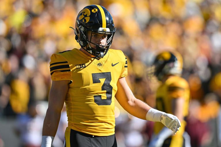 Packers Get Iowa Db Cooper Dejean In Eric Edholms Final Mock Draft