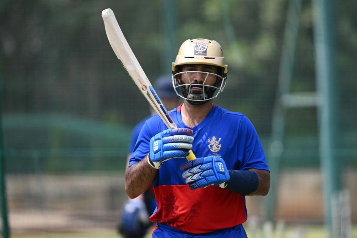 Im 100 Ready Dinesh Karthik Sends Message To Rohit Sharma And