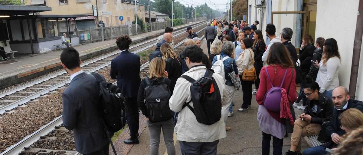 Legnano Investito E Ucciso Dal Treno Circolazione Bloccata Sulla