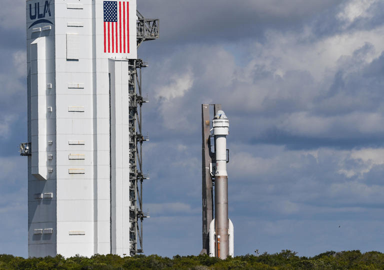 Starlink Starliner Launch Doubleheader Spacex Targeting Monday Mission