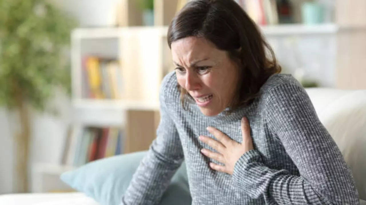 Can Anxiety Cause Chest Pain 5 Signs To Watch Out For