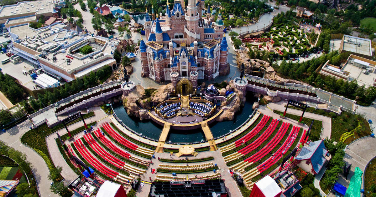 What To Expect At The Shanghai Disney Resort