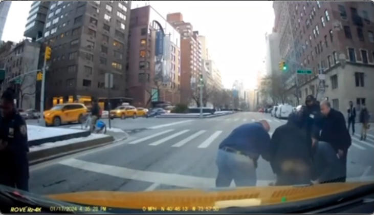 Shocking Video Shows Moment Nyc Driver Intentionally Plows Into Nypd