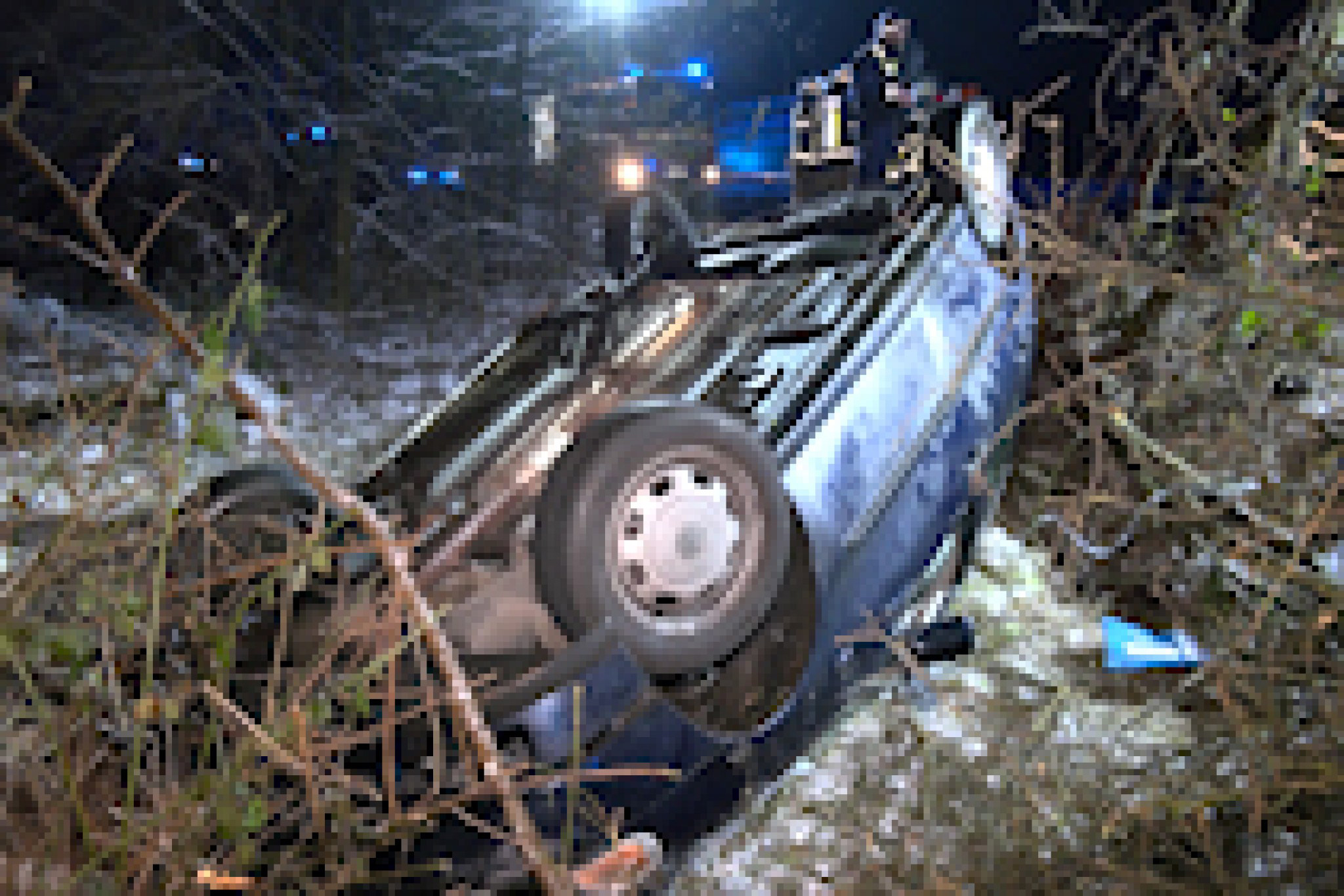 Essen Beifahrerin Schleudert Bei Unfall Aus Auto