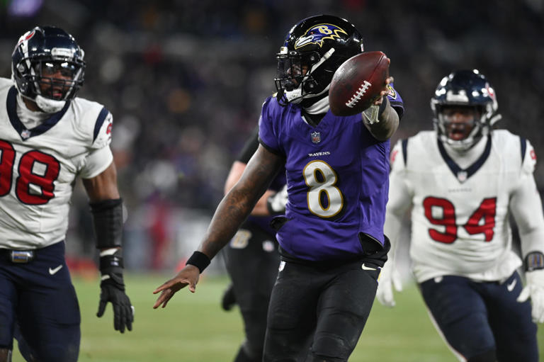 Ravens Qb Lamar Jackson Wins His Second Career Nfl Mvp Award