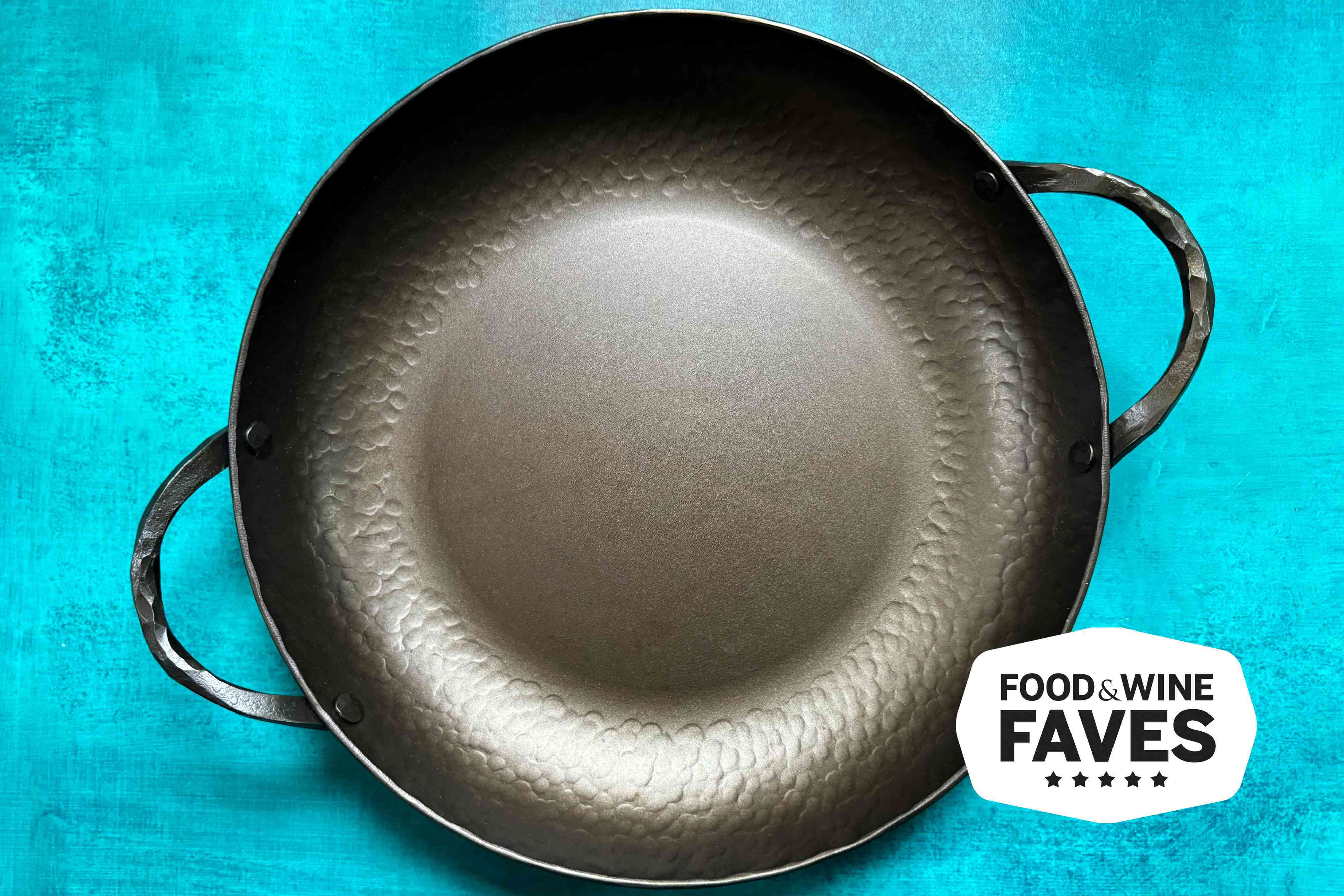 The 9 Best Paella Pans For Any Gathering According To Our Tests