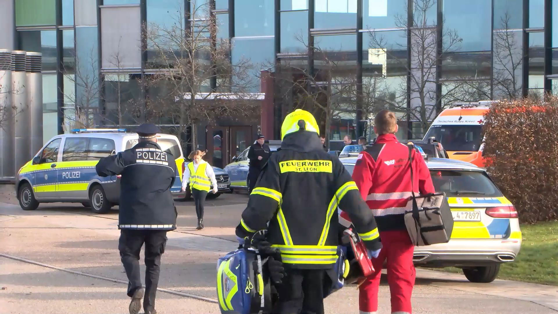 Gewalttat Am Löwenrot Gymnasium 18 Jährige Schülerin Getötet