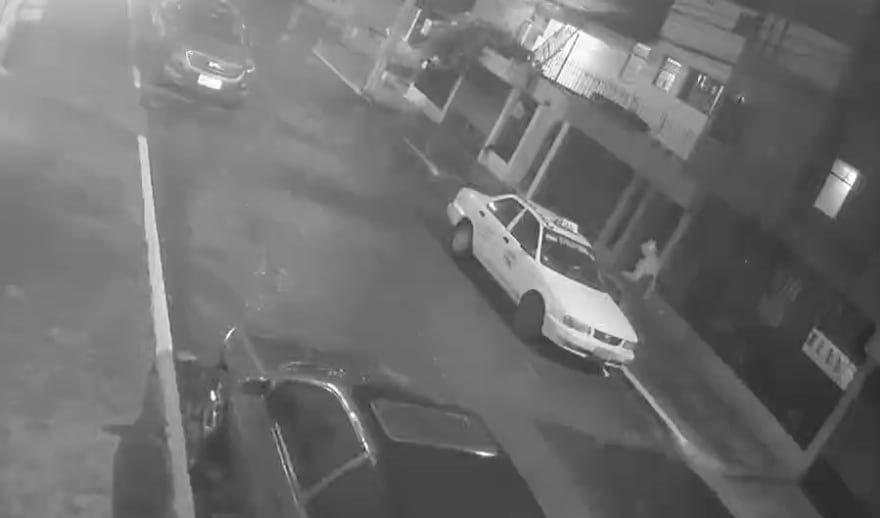 Video El Momento En Que Delincuente Se Robó Un Taxi En El Norte De Quito