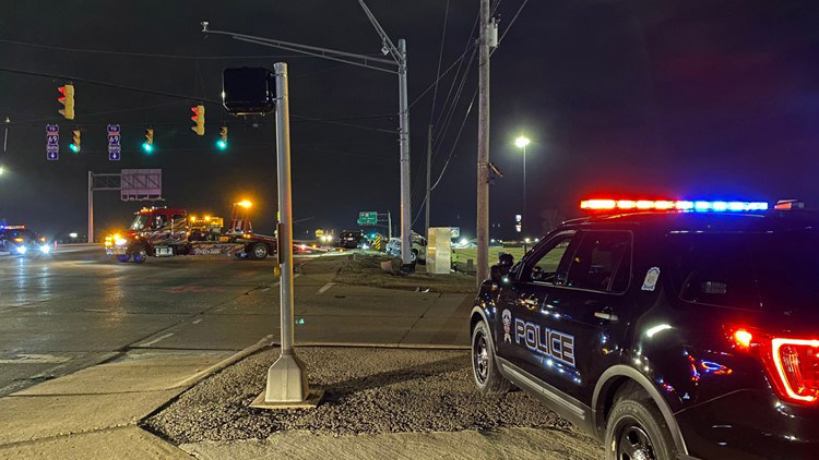 Man Dies After Crash At 96th Street Near I 69 South Ramp In Fishers