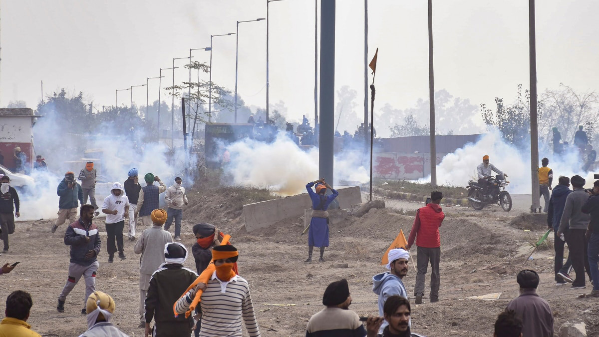 Haryana Protesting Farmers Break Barricades In Clash With Police Using