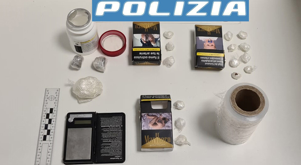 Droga Quattro Arresti In Flagranza Presi Due Fratelli Mentre