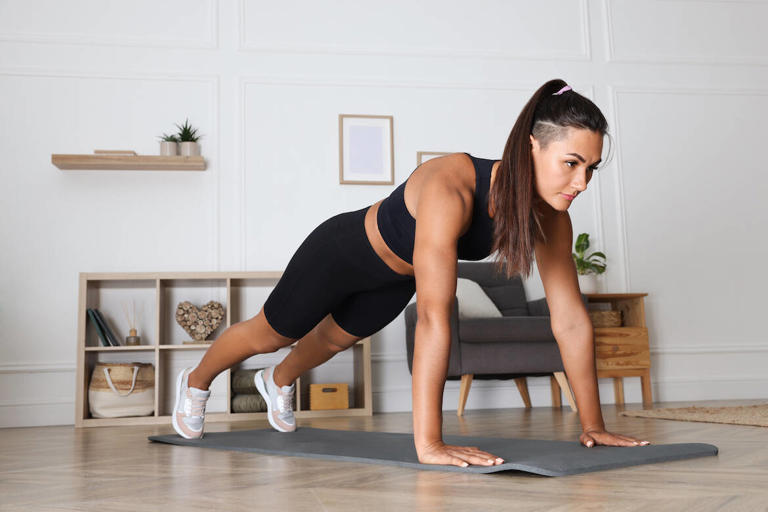 The 7 Best Core Stability Exercises For Beginners To Add To Your