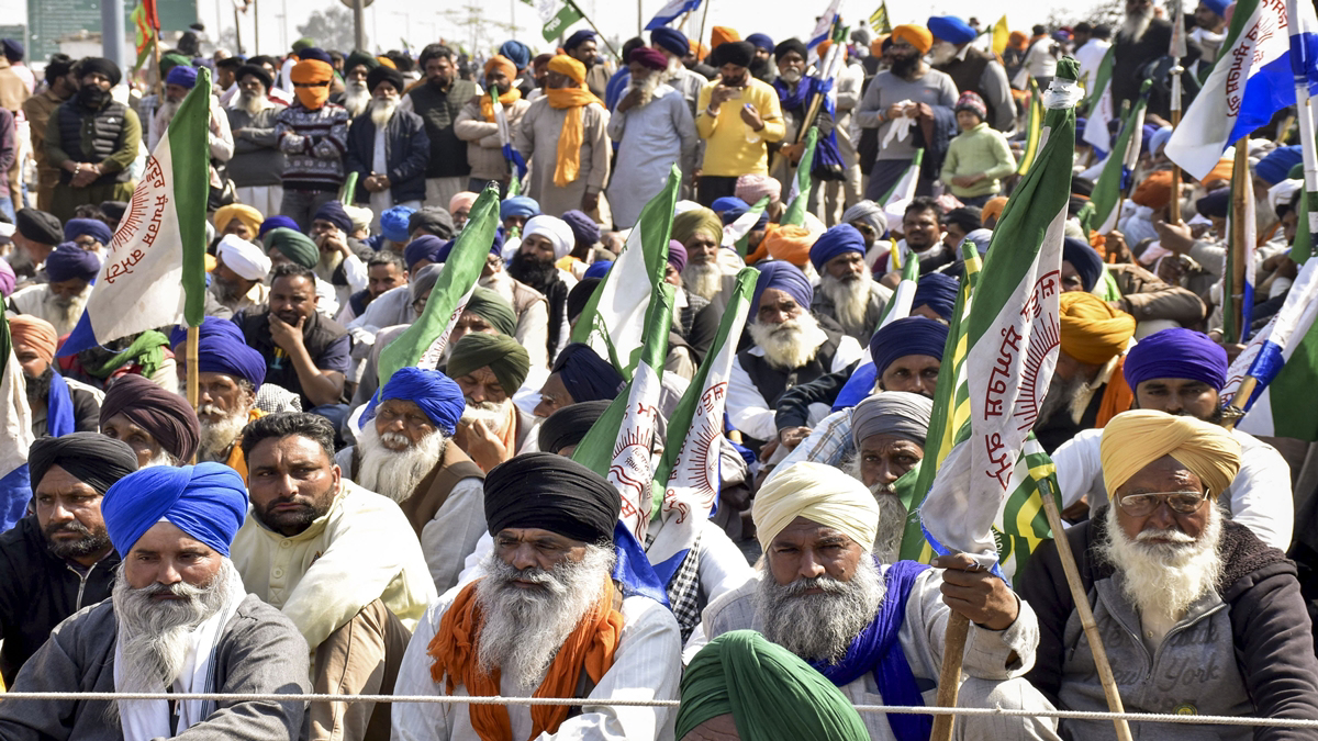 Tractor Marches Protest Outside Bjp Leaders Residences In Punjab Farm