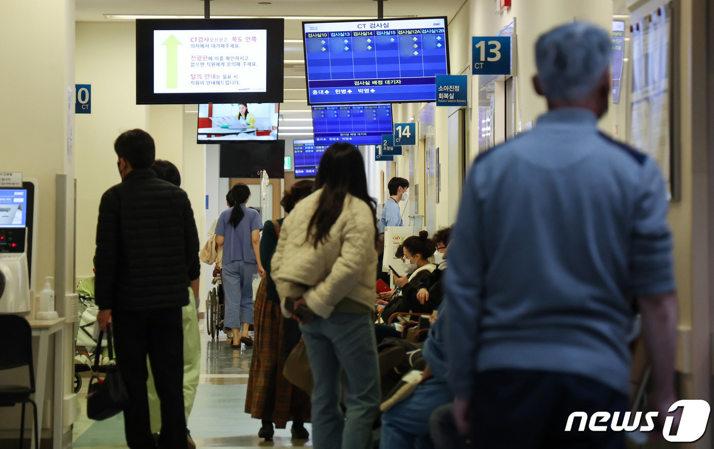 성대 의대 교수들도 사직 결의일방적 증원 추진 멈춰야