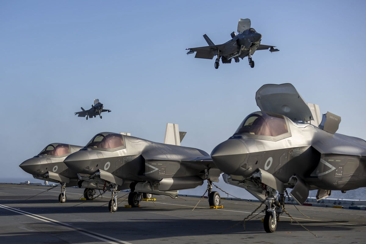 F 35b Lightning Jets Land On Aircraft Carrier Heading To Major Nato