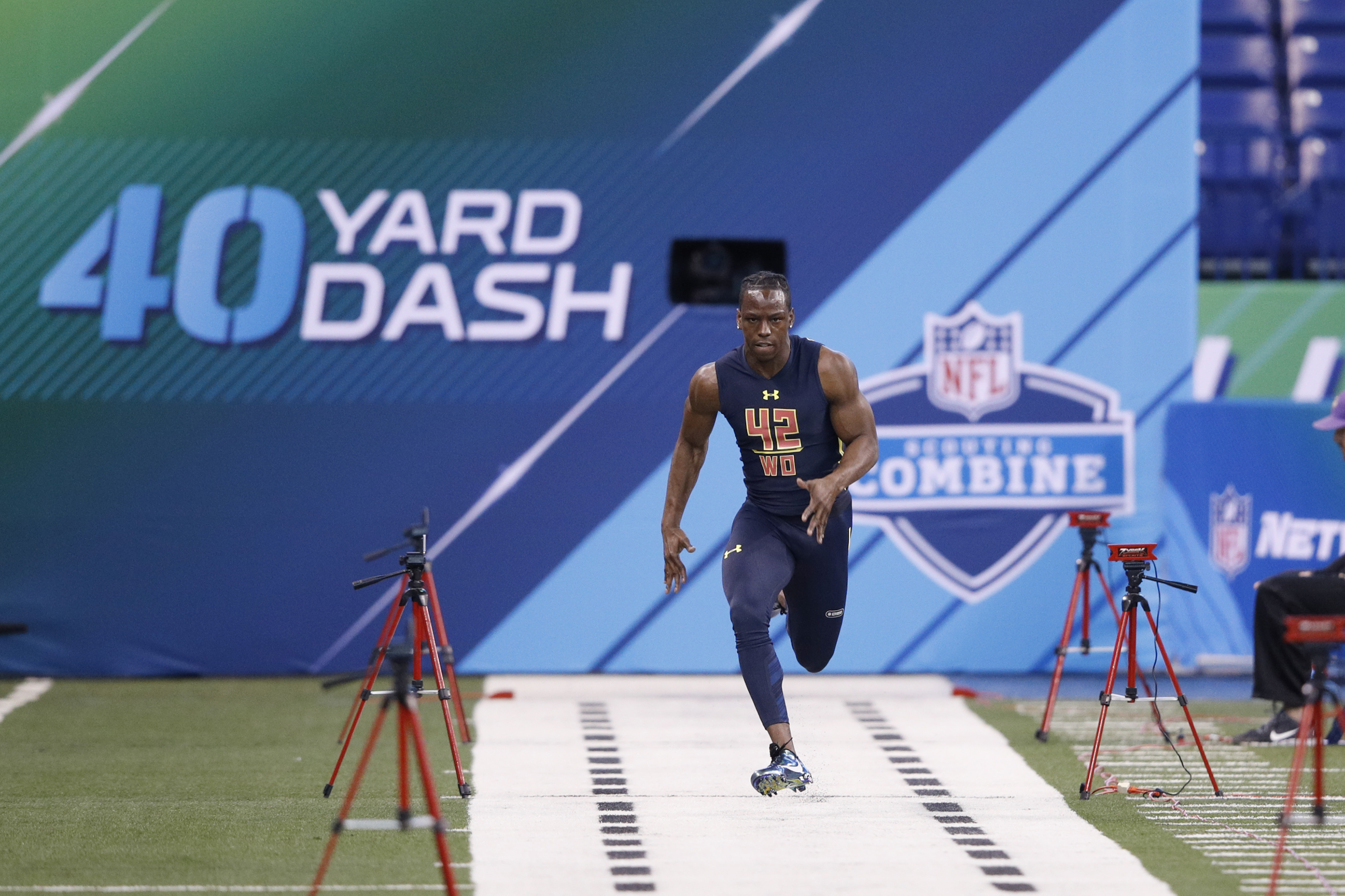 Nfl Combine Records Best Marks In The 40 Yard Dash Bench Press And More