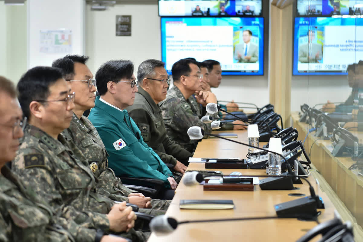 장호진 국가안보실장 전시지휘소 방문합참 전투참모단 격려