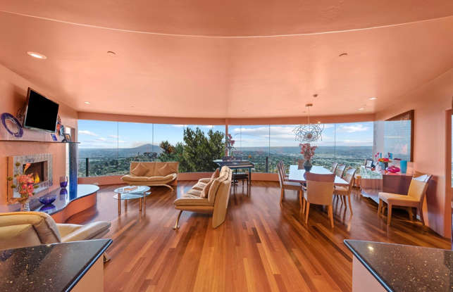 8 Remarkable Rotating Homes That Follow The Sun