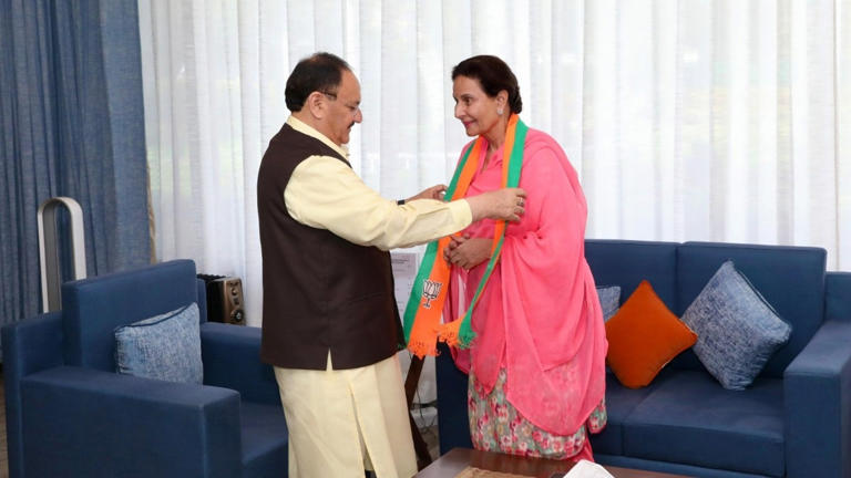 Suspended Congress Mp Preneet Kaur Wife Of Amarinder Singh Joins Bjp