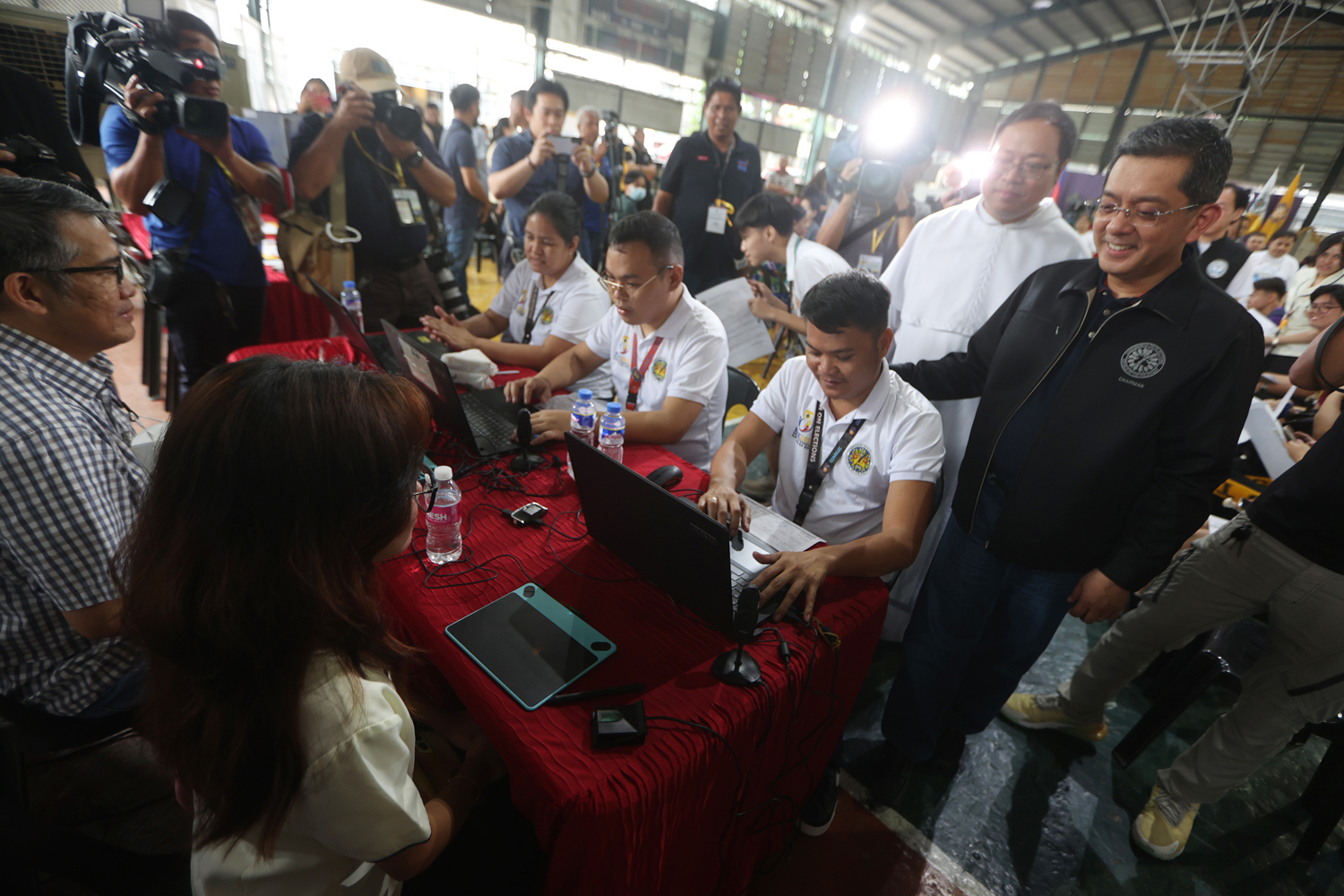 Comelec Cites Pros Of Mall Voting In 2025