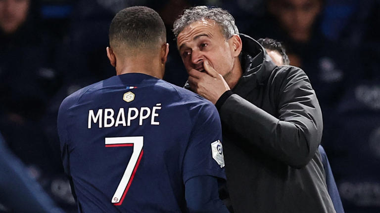 Kylian Mbappe And Luis Enrique Hold Face To Face Talks Following Monaco