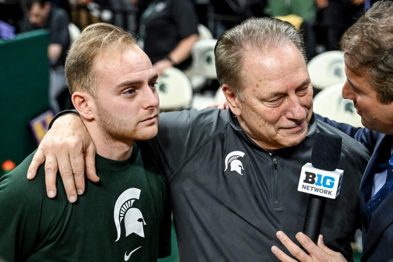 Tom Steven Izzo Share Heartwarming Moment At Michigan State Senior Night