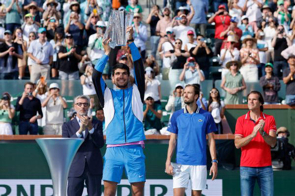 Carlos Alcaraz Tops Daniil Medvedev To Defend Indian Wells Title