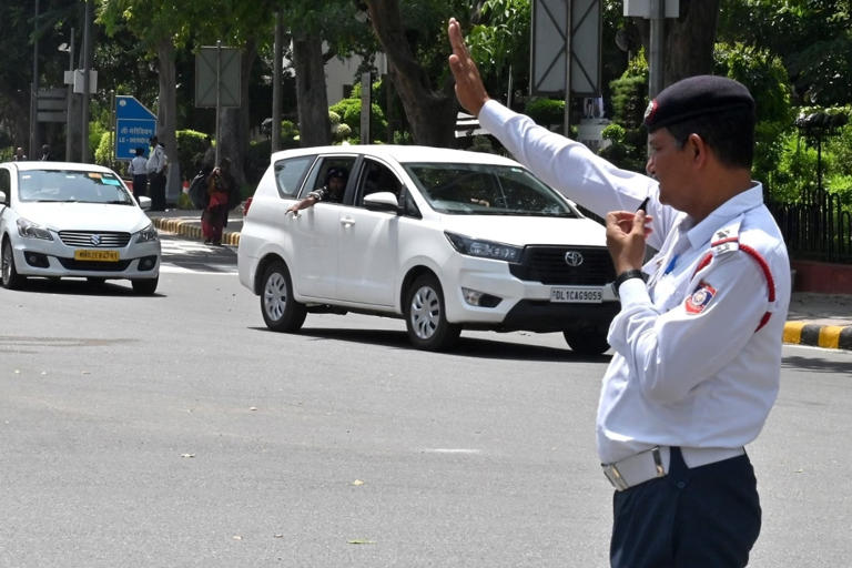 Noida Traffic Advisory Sector 18 Elevated Road To Remain Shut From