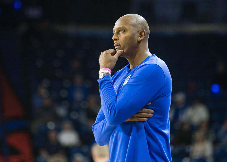 Heres Who Memphis Basketball Coach Penny Hardaway Is Pursuing In The