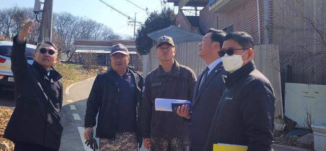 고준호 의원 파주시 대전차 방호벽 철거 위해 현장 찾아