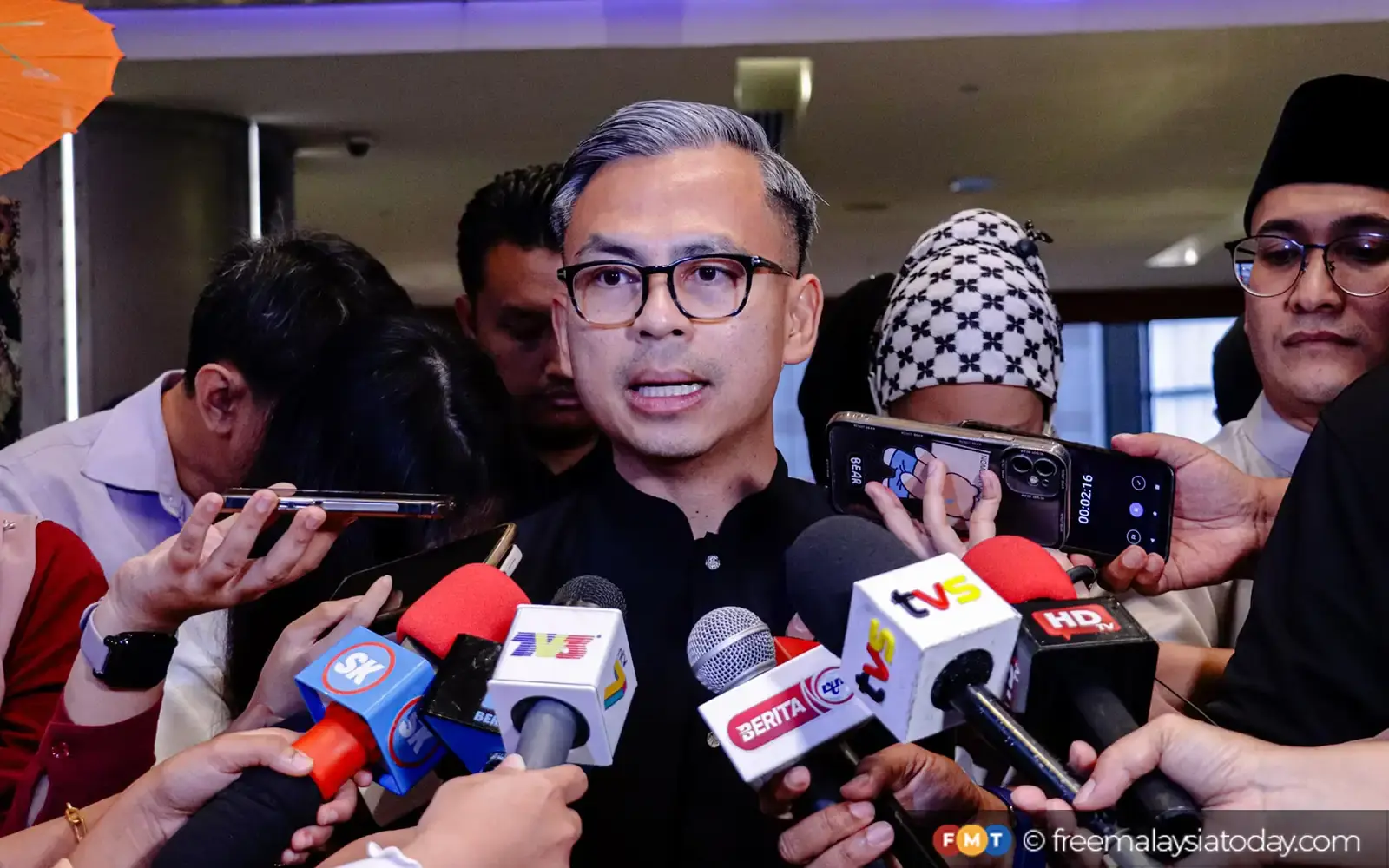 Cabinet Didnt Discuss Acting Against Akmal Specifically Says Fahmi