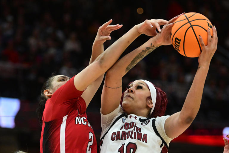 South Carolina Womens Basketball Vs Iowa Highlights Score Updates