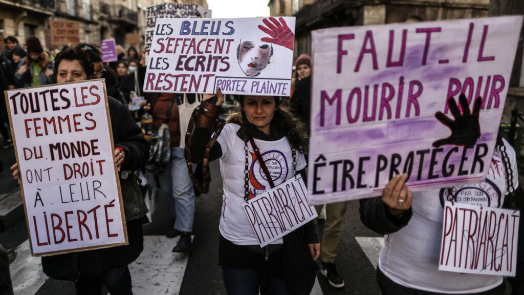 Violences Faites Aux Femmes Lue Adopte Une Première Législation