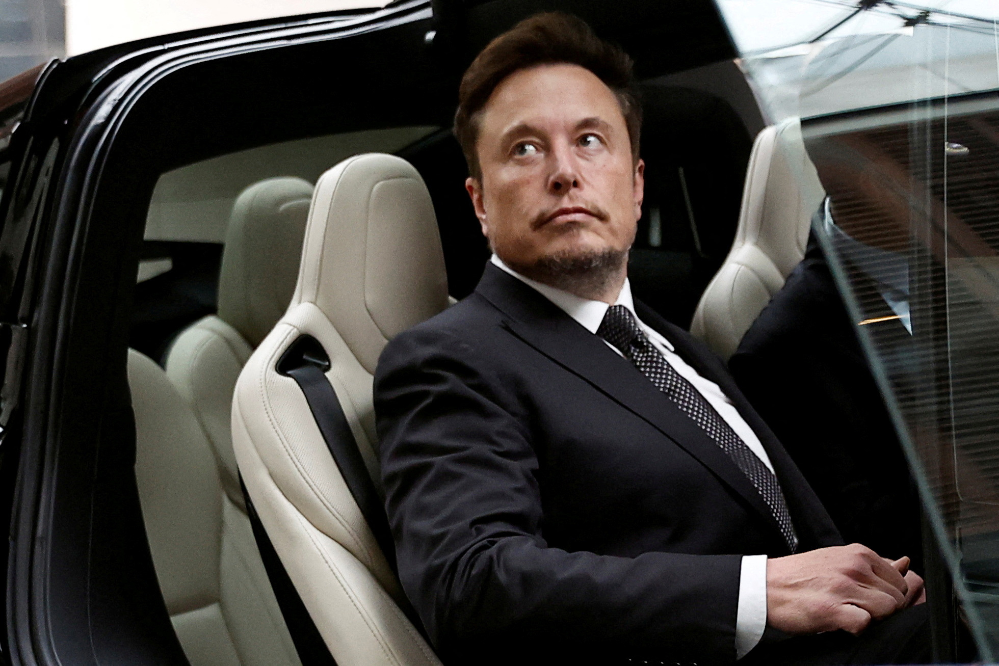 Tesla Robotaxis Wall Street Weighs In On Elon Musks Latest Gambit