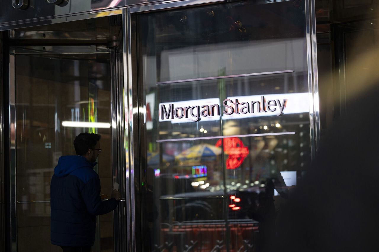 Morgan Stanleys Wealth Arm Probed By Multiple Federal Regulators