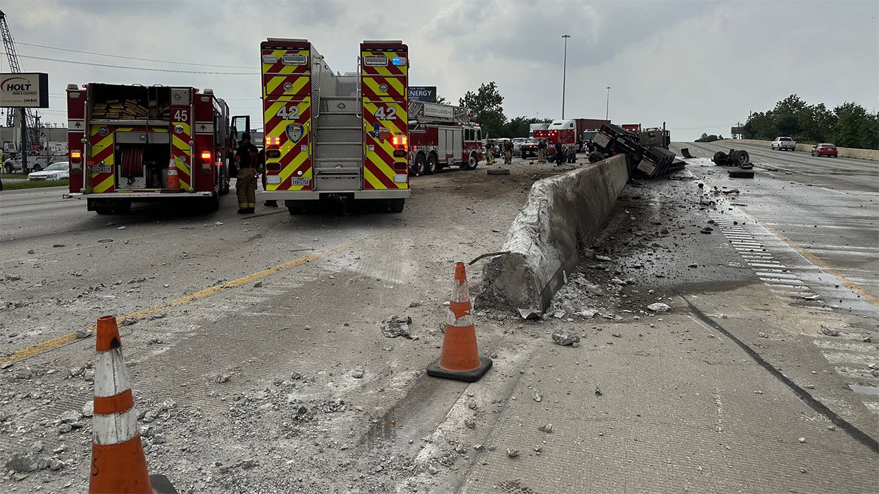 13 Alert Traffic I 610 North Loop Reopens 12 Hours After Deadly Crash