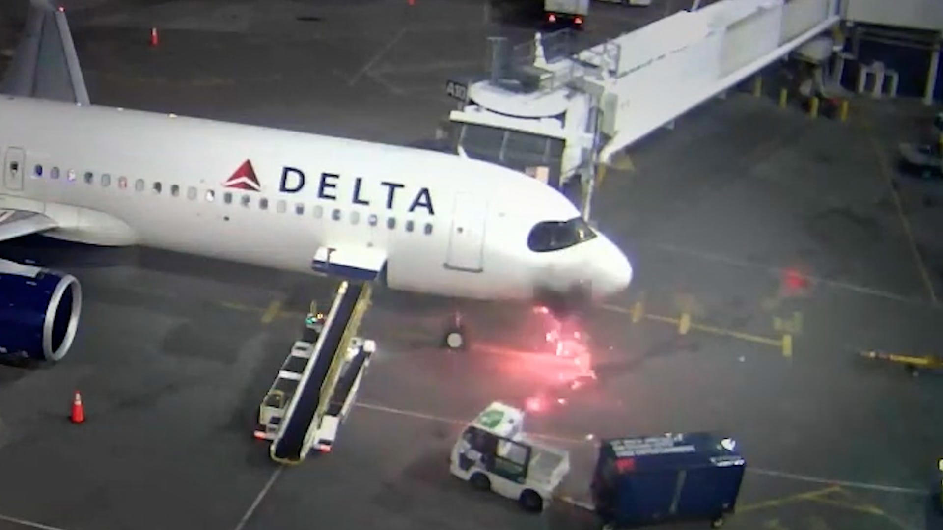 Watch Passengers Evacuate A Delta Jet In Seattle After Fire Breaks Out