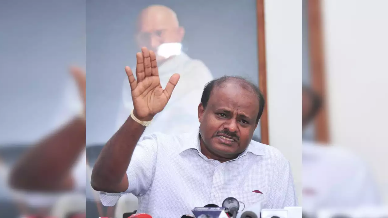 Hd Kumaraswamy Former Karnataka Cm And Jds Party President Takes