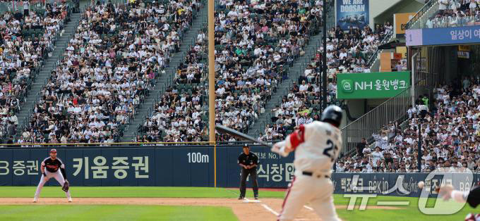 사진 285경기 만에 400만 관중 돌파한 Kbo리그