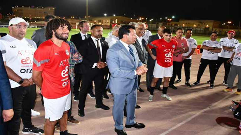 بمشاركة النني وزيزو وزير الرياضة يؤازر المنتخب الأولمبي قبل السفر